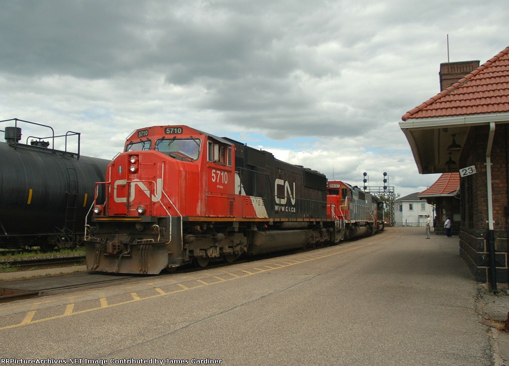 CN 393